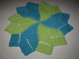 Ravelry: The Windmill Dishcloth pattern by Dione Read