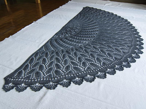 [FO] I made a shawl! I'm getting into lacy stuff. : r/knitting