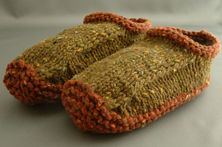 Ravelry: Non-felted Slippers pattern by Yuko Nakamura
