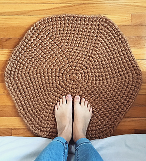 Ravelry: Bedside Rug pattern by Bea Herce-Hagiwara