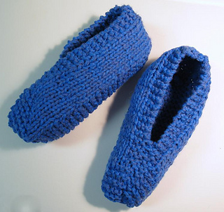 Ravelry: Pantoufles simples pattern by 3petitesmailles