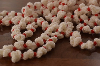 Ravelry: Easy Crocheted Popcorn Garland pattern by Rose-Marie Gallagher
