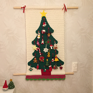 Ravelry: Christmas Tree Wall Hanging pattern by Michele Wilcox