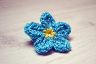 Ravelry: Forget Me Not Flower pattern by Aneta Izabela