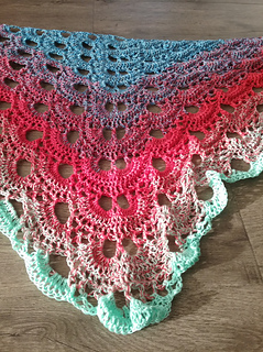 Ravelry: Virus shawl / Virustuch pattern by Julia Marquardt