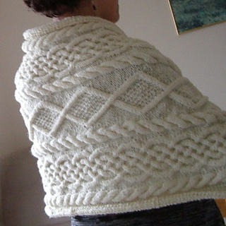 Ravelry: Rectangular Aran Wrap - Raquel pattern by Jennifer Lee