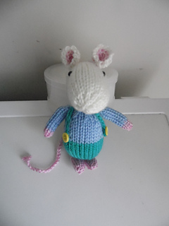 Ravelry: Mouse family pattern by Amanda Berry