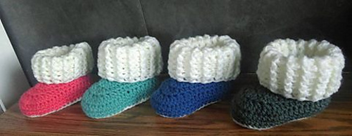 Ravelry: Baby Ugg Style Booties pattern by Jinty Lyons