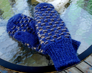 Ravelry: Newfoundland Mittens pattern by Gigi Hooper
