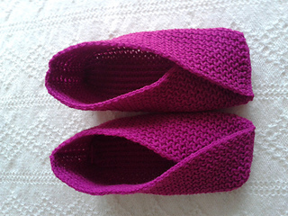 Ravelry: Kimono Slippers pattern by Joy Morgan