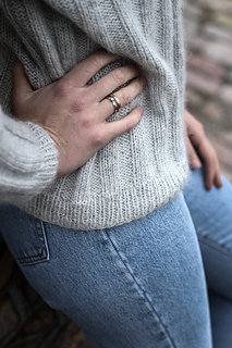 Ravelry: Vertical Stripes Sweater pattern by PetiteKnit