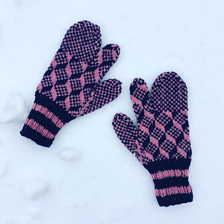Ravelry: Saltwater Mittens - patterns