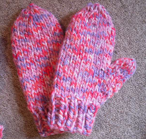 Ravelry: Midwestern Mittens, Extra Chunky pattern by Lion Brand Yarn