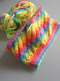 Ravelry: Checkerwork Hat pattern by Vexy