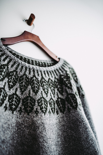 Working on a sweater and I'm loving the floats! : r/knitting
