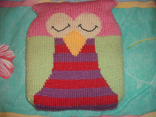 Ravelry: Owl cushion pattern by Amanda Berry