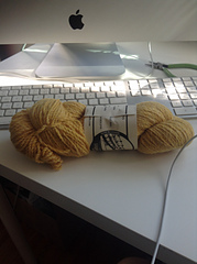 Ravelry: Custom Woolen Mills Ltd Mule Spinner 2-Ply 100% Wool