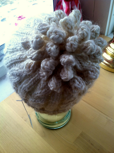 First cabling project and first pompom : r/knitting