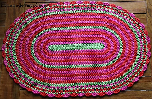 Ravelry: Oval Table Runner pattern by Alessandra Poggiagliolmi