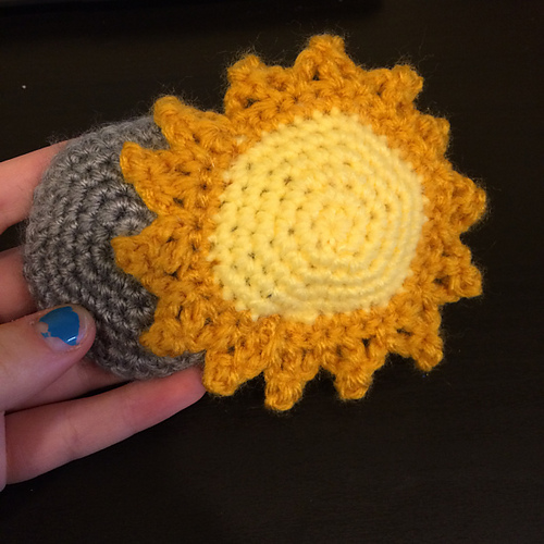 [FO] This little Solar Eclipse Sun & Moon worked up super duper quick ...