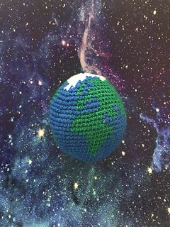 Ravelry: Crochet Globe pattern by Ruth Haydock