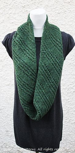 Ravelry: Rowan brushed fleece scarf pattern by Laurimuks patterns