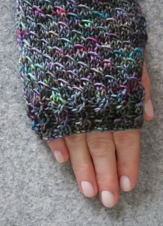 Ravelry: Mermaid Scales Fingerless Gloves pattern by Lena Mathisson