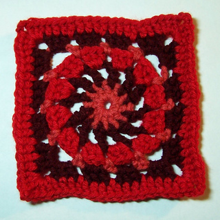 Ravelry: Wagon Wheel Granny Square pattern by Jillian Bankert