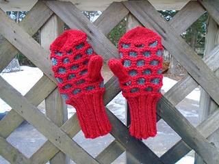 Ravelry: Kids Newfoundland Mittens pattern by Amanda Whiting