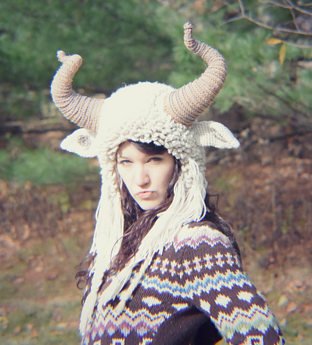 Couldn't find any horns I liked for a LARP so I crocheted a pair : r ...