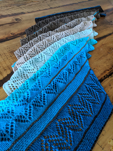 After months sitting at 70% complete, I finally finished my Inara Wrap ...