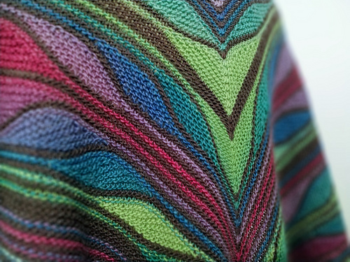 My second Butterfly/Papillon shawl! : r/knitting