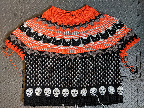 [FO] Halloween Sweater : r/knitting