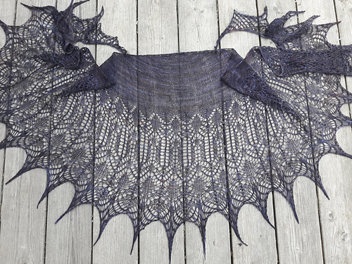 [FO] Goth Angel, lace shawl : r/knitting